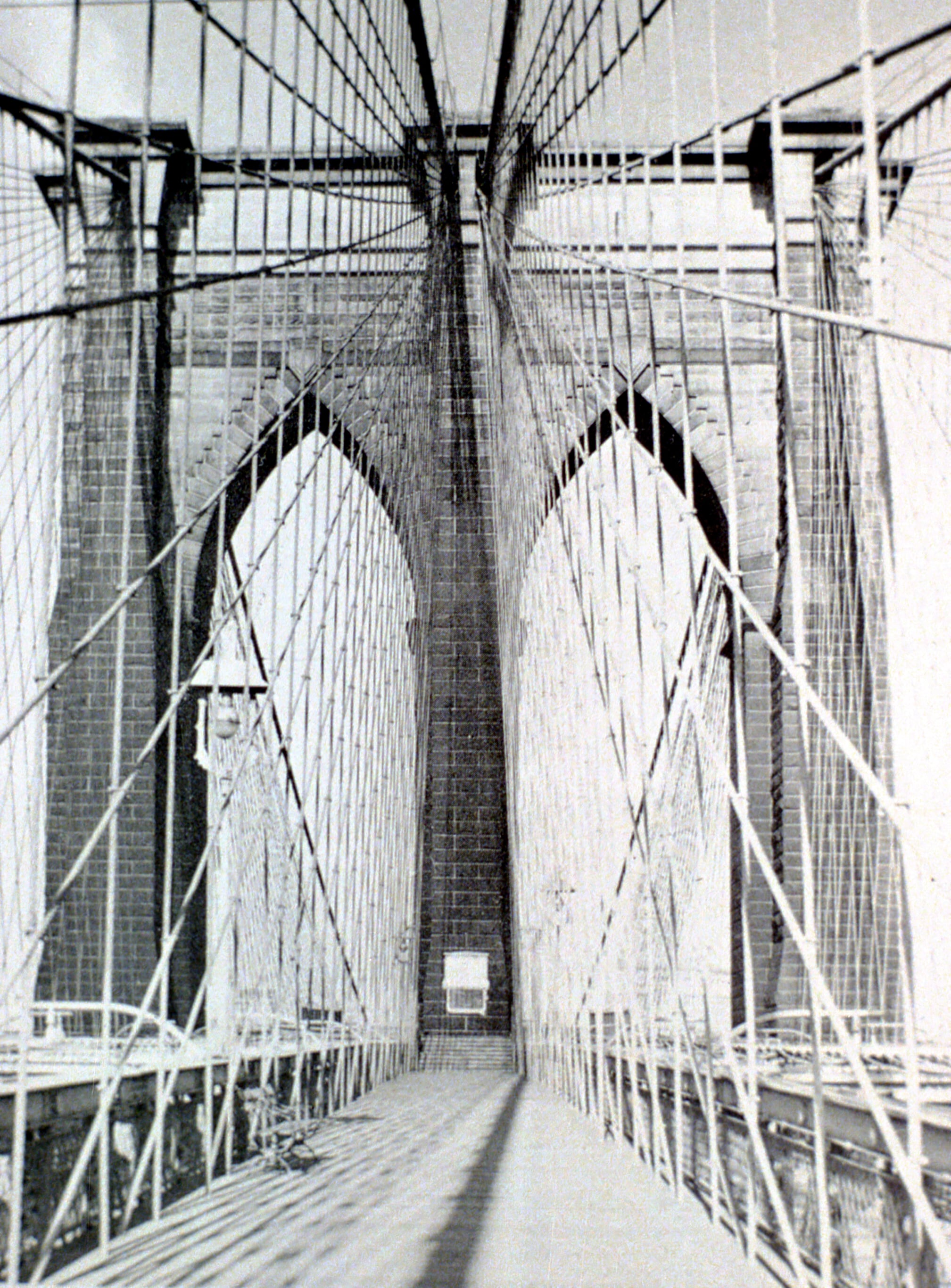 Perspectives on the Evolution of Structures: Brooklyn Bridge