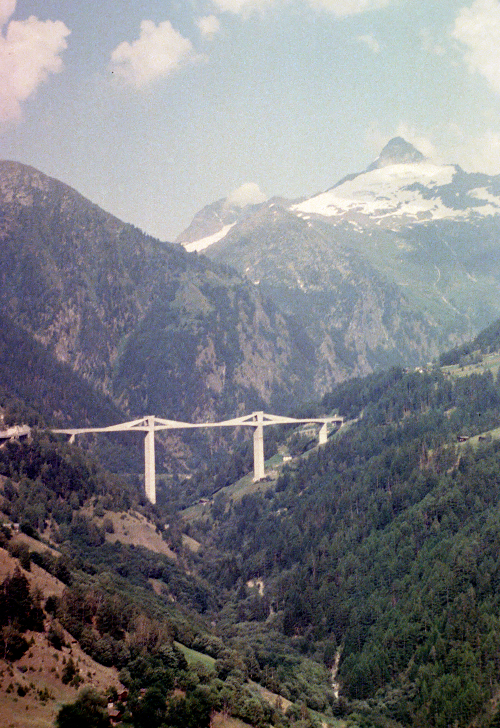 Perspectives on the Evolution of Structures: Ganter Bridge