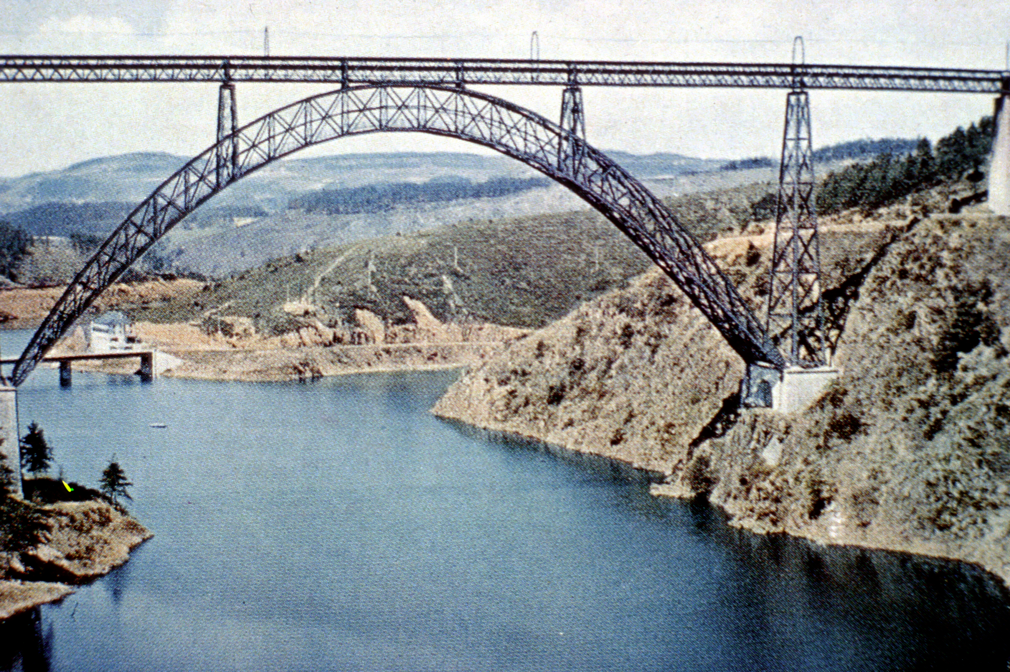 Perspectives on the Evolution of Structures: Garabit Viaduct